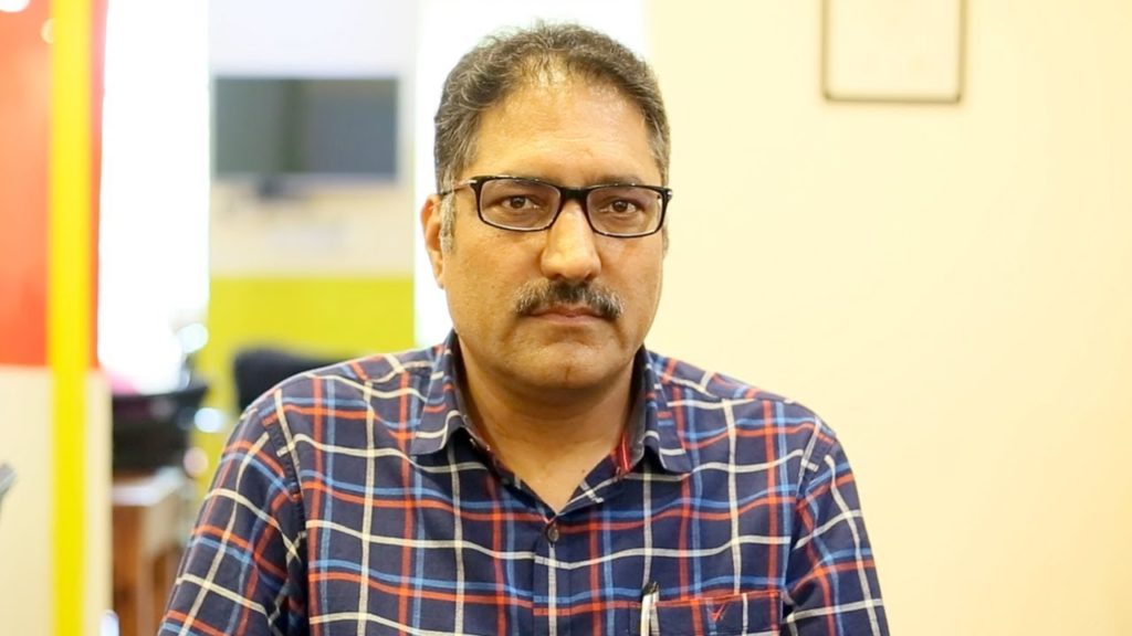 Mirwaiz pays tribute to Shujaat Bukhari on 8th death anniversary | Free ...