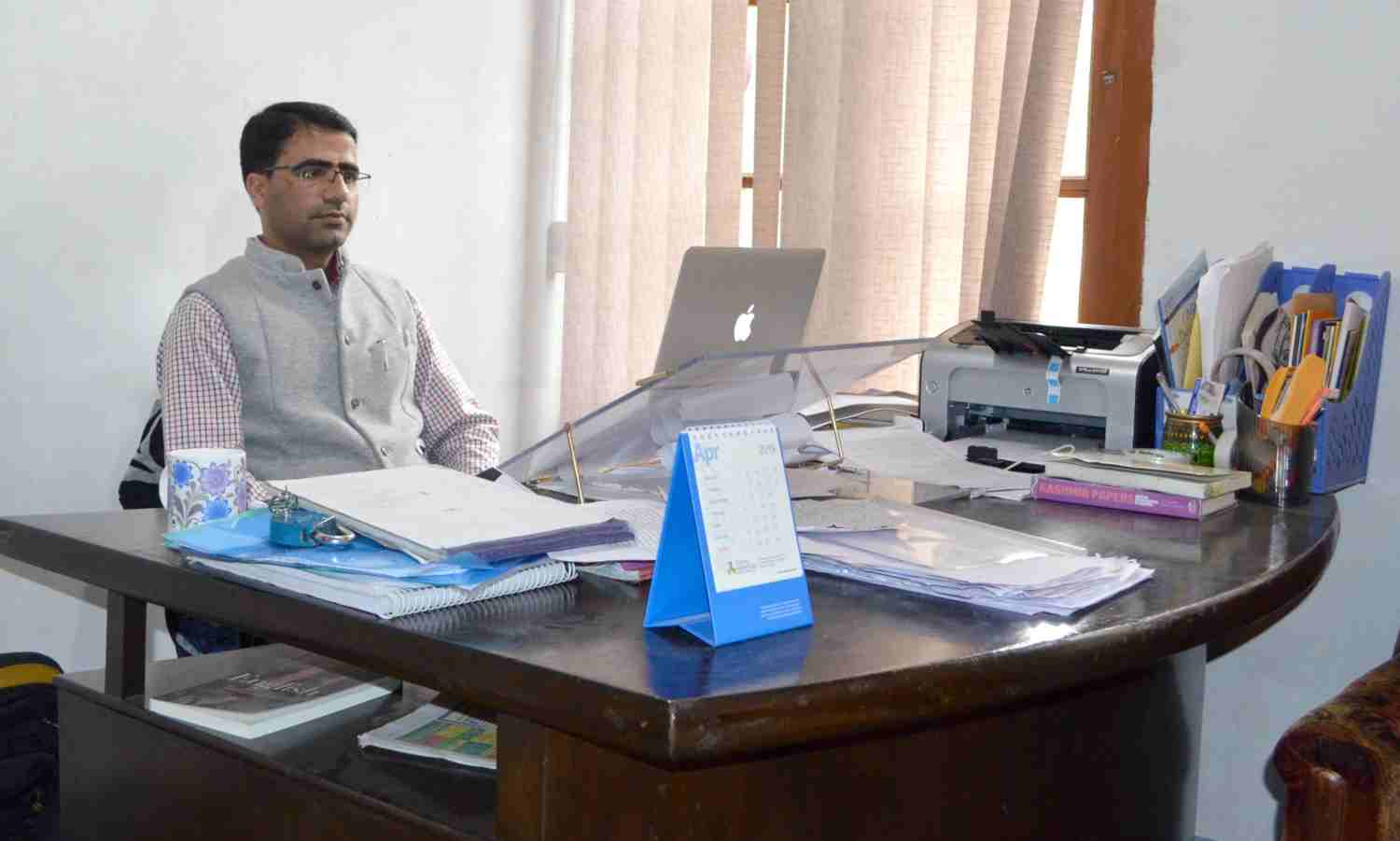 Of coups, plots and Sheikh Abdullah: A Kashmiri professor’s 'tell-it ...