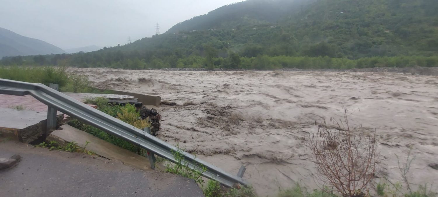 Moderate to high flash flood risk across JK; IMD issues advisory | Free ...