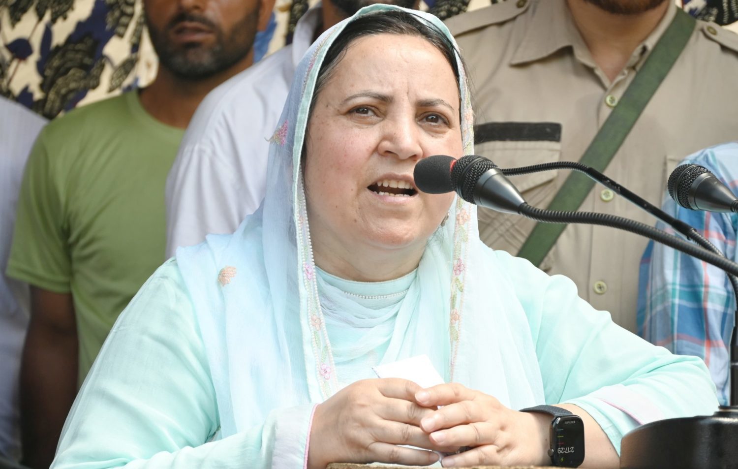 Sakina Itoo seeks fair probe into ‘NEET paper leak’ | Free Press Kashmir