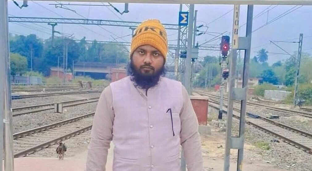 Imam found dead near railway track: Bareilly police says action will ...