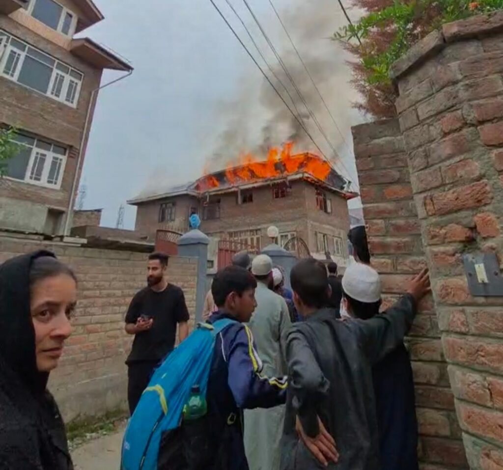 Fire damages Darul Uloom in Srinagar’s Naik Bagh; students rescued ...